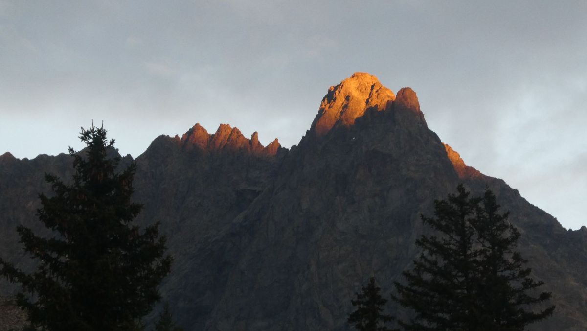Tour et ascension de la Croix de Belledonne (2926m) - Randonnée ...