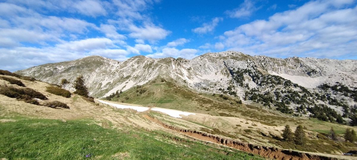 Grande Sure (1920m) par le Col de la Grande Vache et le Goulet d ...