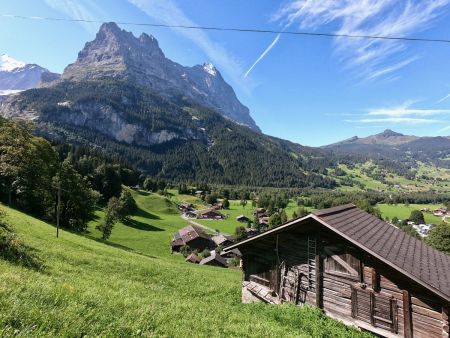 Refuge de Bäregg (Berghaus Bäregg) (1772m) - Randonnée Suisse
