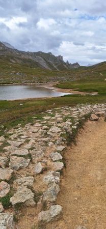 Lac des Cerces : tour des 3 lacs Grand Ban (2460m), Rond (2459m), et ...