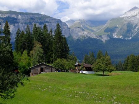 Caumasee (997m) en boucle avec le Crestasee (834m) - Randonnée Alpes ...